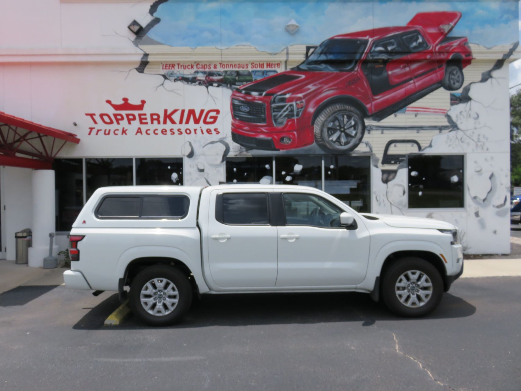 2022 Nissan Frontier Camper Shell