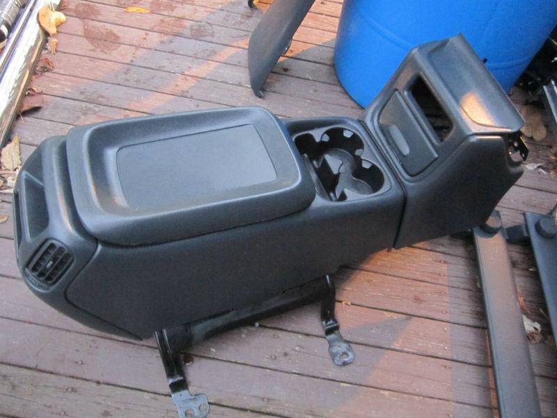 2011 Chevy Silverado 1500 Center Console