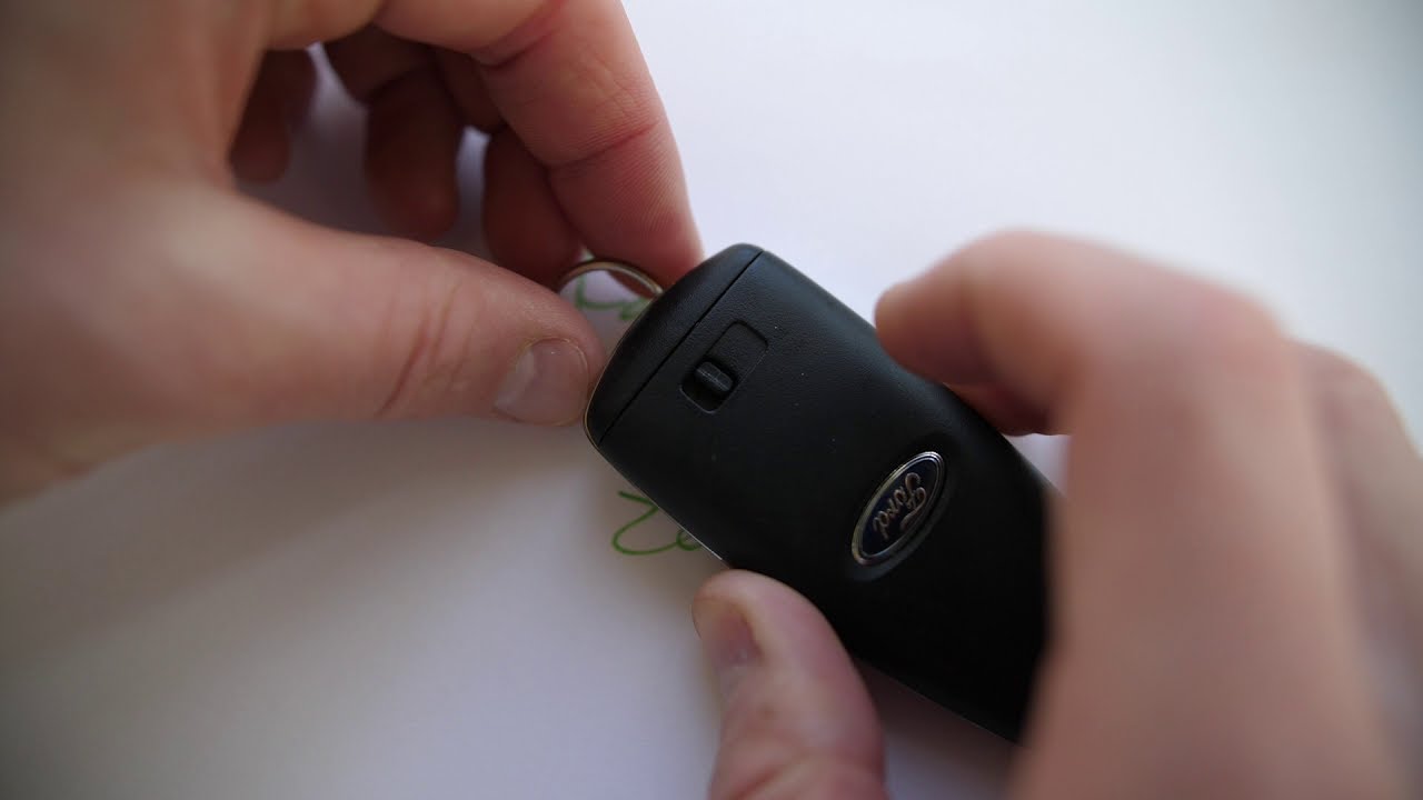 How To Replace Battery 2013 Ford Escape